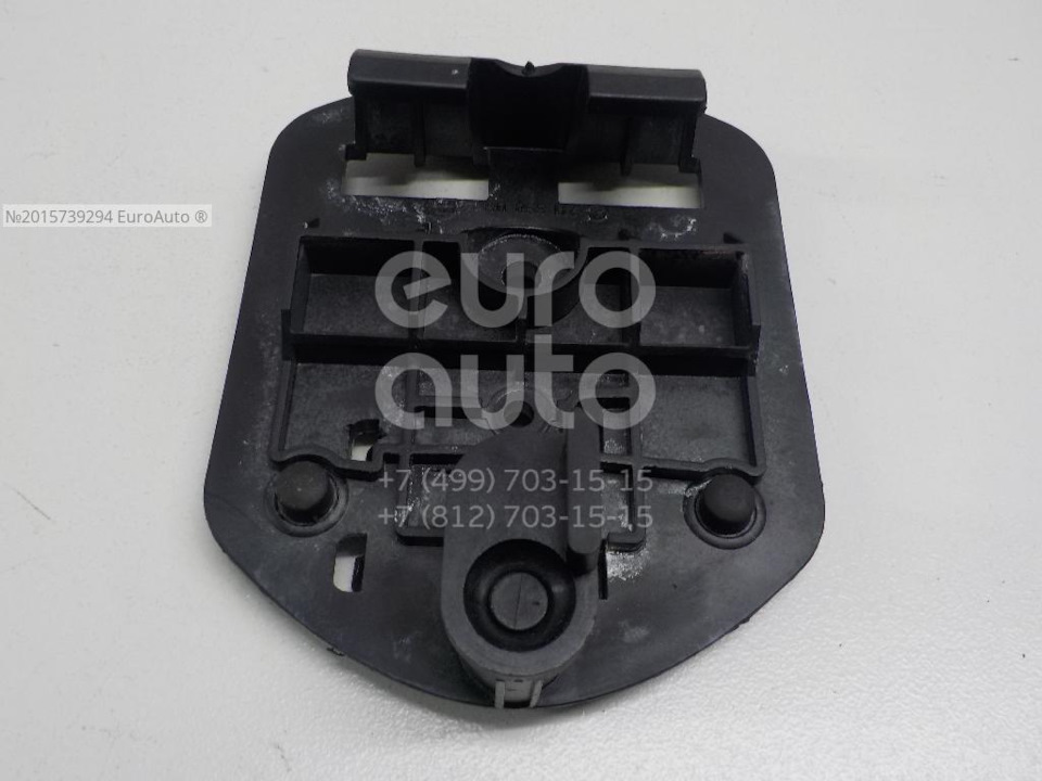 A2118900814 Кронштейн аварийного знака в багажнике Mercedes | Запчасти ...