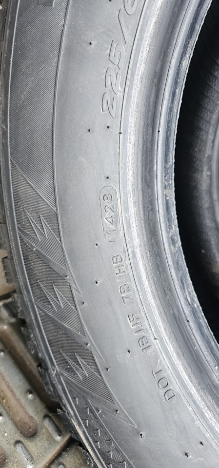 Шины зимние шипованные Hankook 225/60 R17. Б/у | 32 500 ₽ в городе ...
