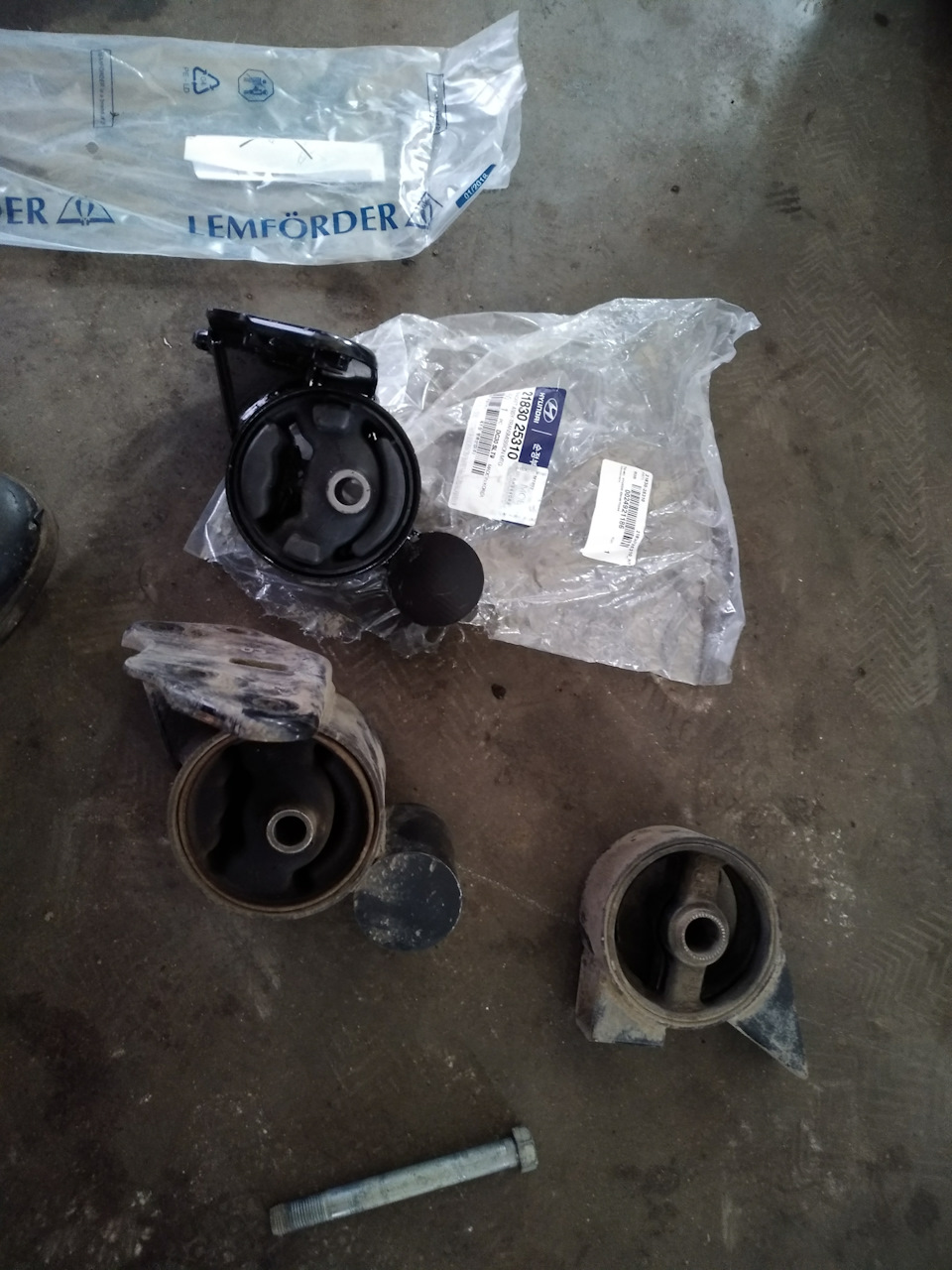 2183025310 Опора двигателя левая акпп KIA HYUNDAI | Запчасти на DRIVE2