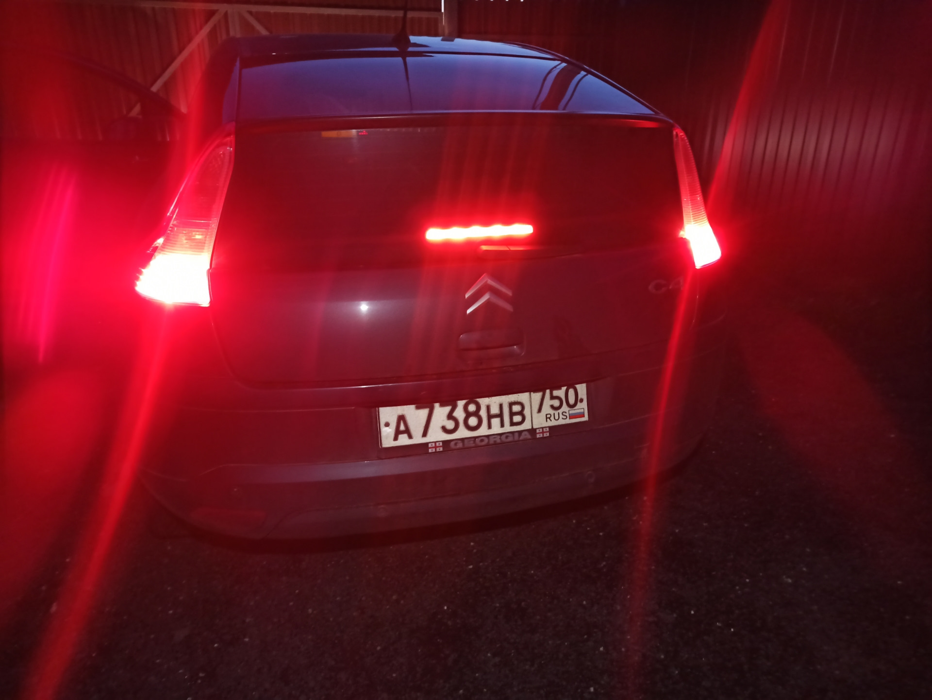 Ремонт жгута багажника — Citroen C4 (1G), 1,6 л, 2008 года | своими ...