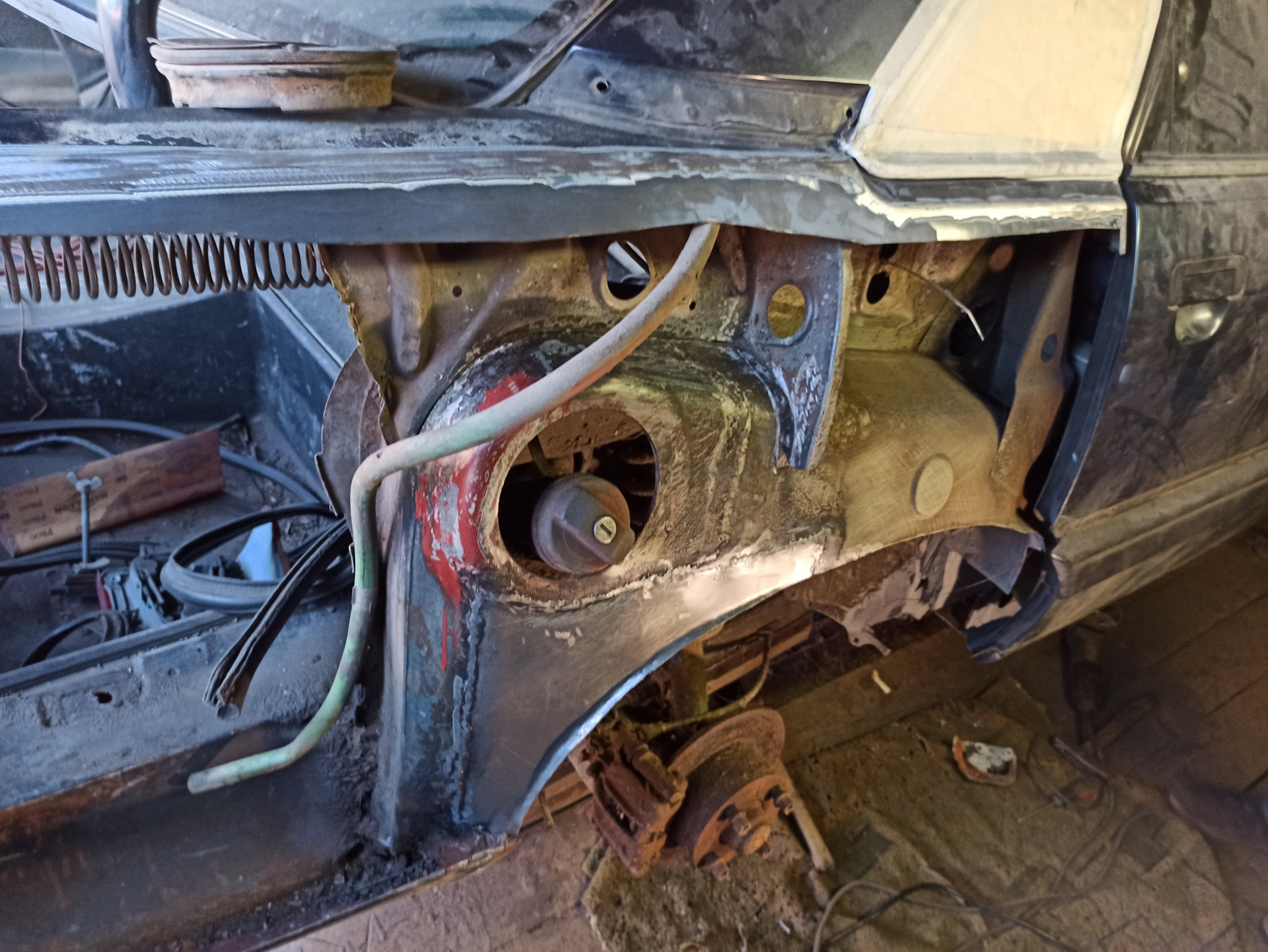 Долгая песня о покраске Ч1. — Audi 100 (C3), 2,4 л, 1990 года ...