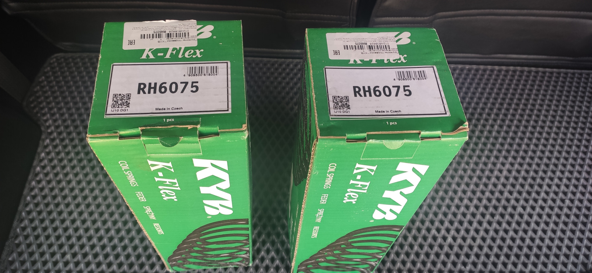 Suzuki Solio. Замена передних пружин (KYB RH 6075) — Suzuki Solio (3G), 1,2 л, 2018 года ...