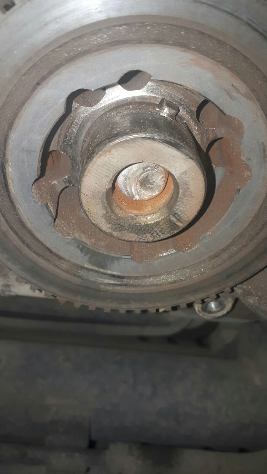 Шкиф коленвала — Mitsubishi L200 (4G), 2,5 л, 2008 года | поломка | DRIVE2