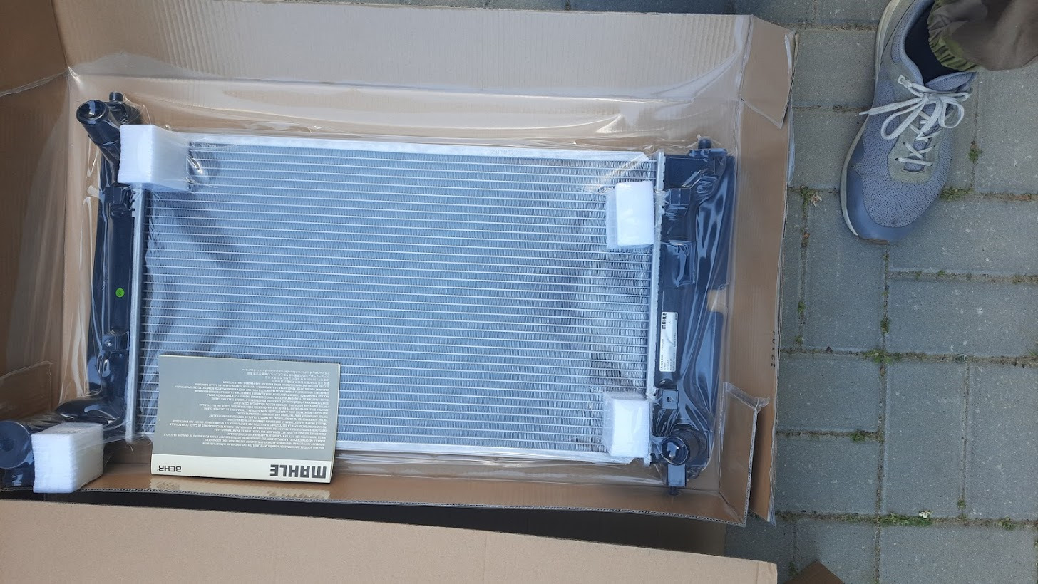 новый радиатор MAHLE — Toyota Matrix (1G), 1,8 л, 2002 года | своими ...