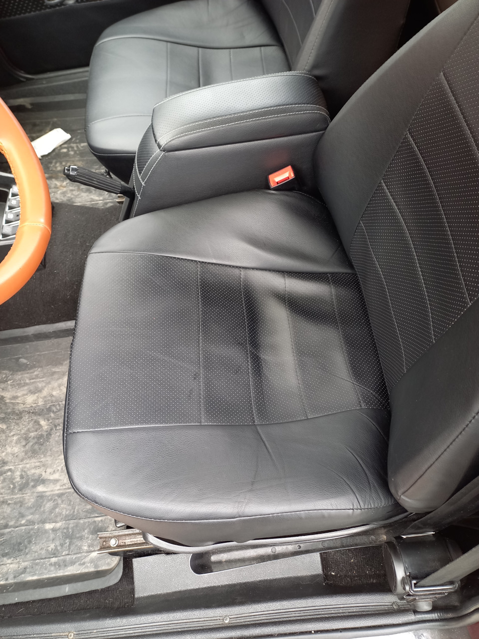 Замена подушки водительского сидения — Lada 210740, 1,6 л, 2007 года ...