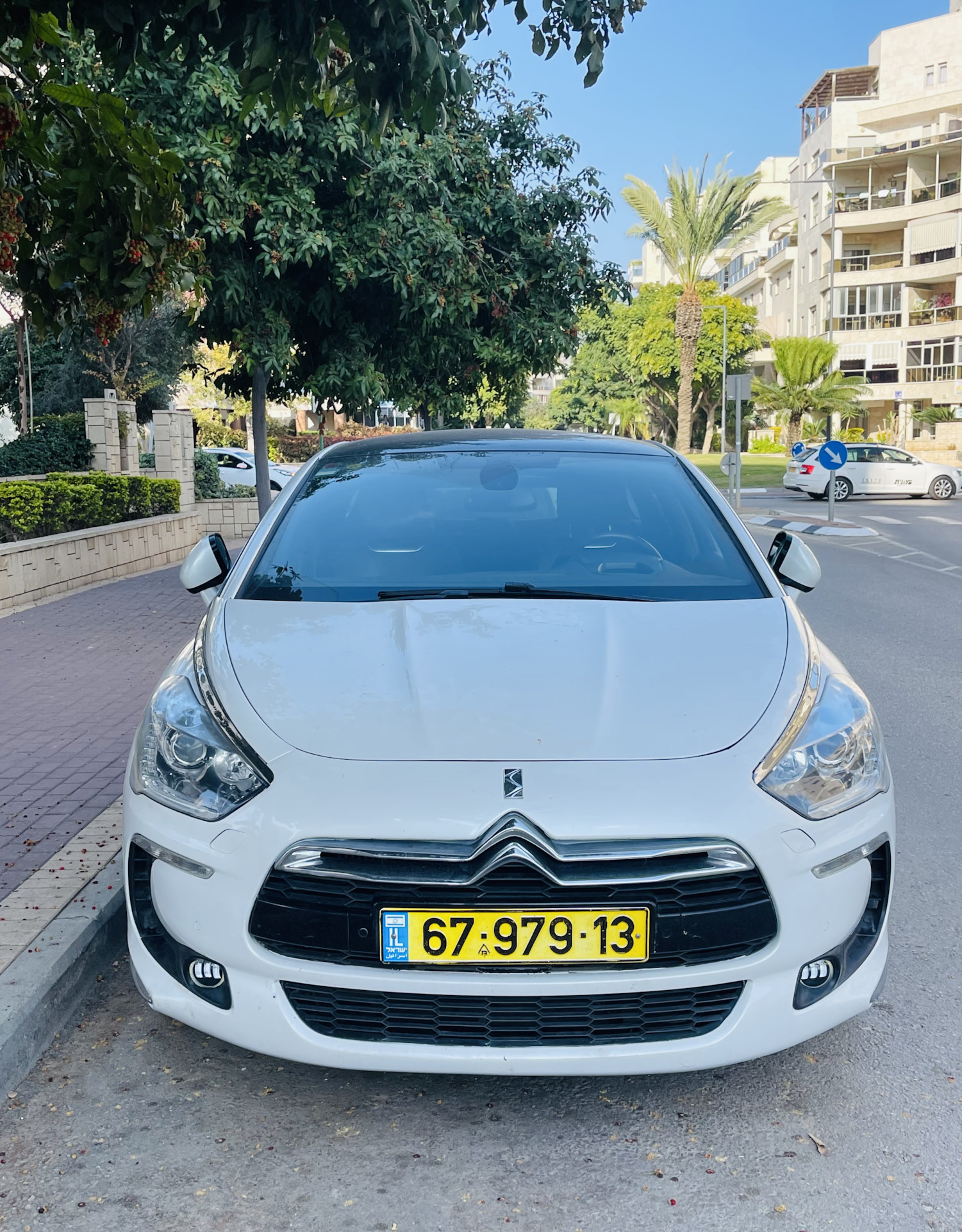 Замена противотуманнок — Citroen DS5, 1,6 л, 2012 года | тюнинг | DRIVE2