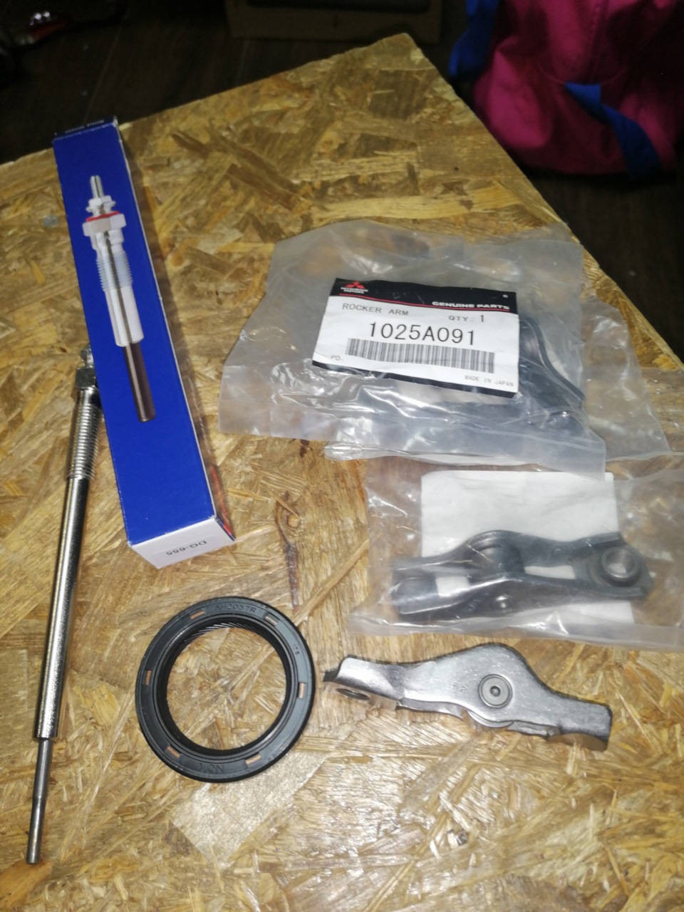 1025A091 Коромысло клапана OEM Mitsubishi | Запчасти на DRIVE2