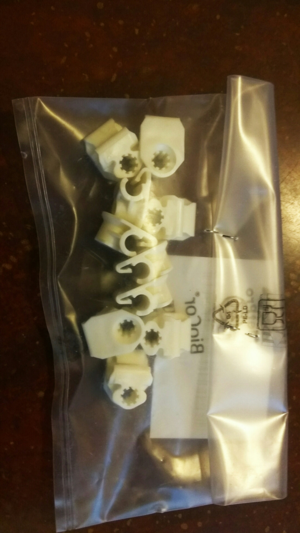 Стареем но боремся, перетрахиваем заднюю балку с амортизаторами ...