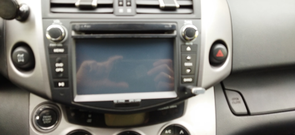 Магнитола — Toyota RAV4 (III), 2,4 л, 2008 года | автозвук | DRIVE2