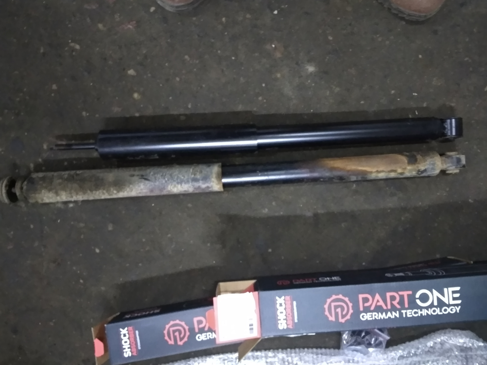 Замена заднего подшипника и амортизаторов — Opel Ascona C, 1,8 л, 1984 ...