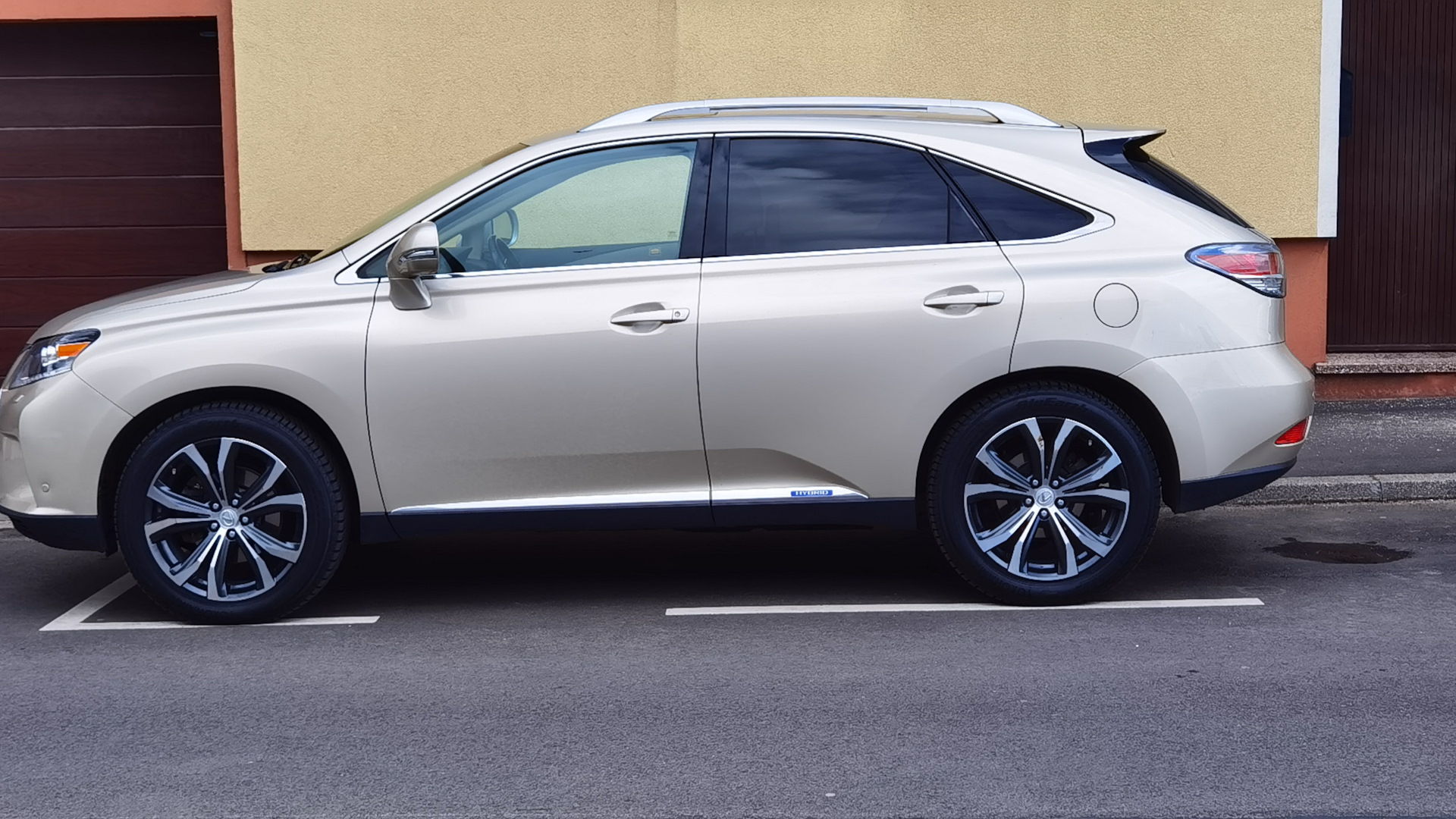 Lexus RX 450h (3G) 3.5 гибридный 2013 | Золотой suxeL на DRIVE2