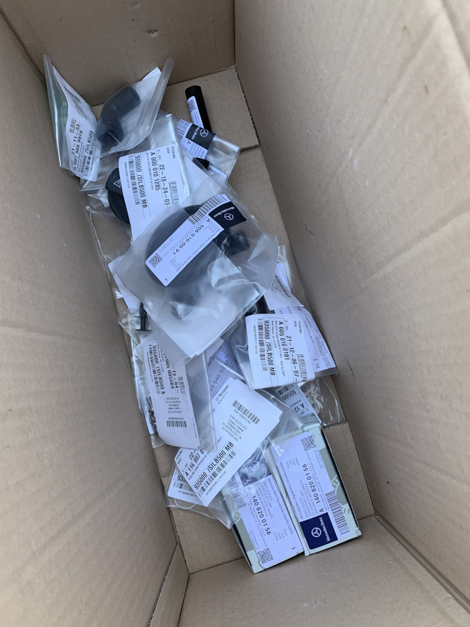 A0000101285 Крышка заливной горловины MERCEDES | Запчасти на DRIVE2