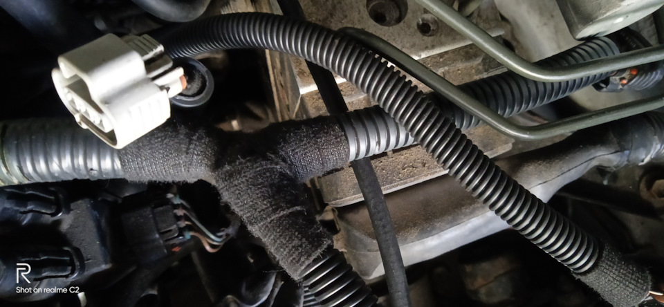 Перепаковка проводки в новую изоляцию (начало) — Toyota Avensis I, 2 л ...