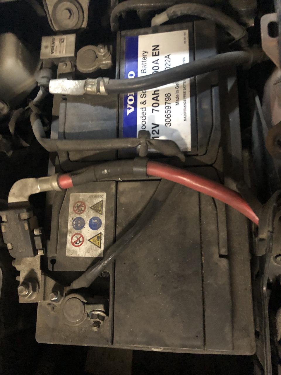 30659798 Стартерная аккумуляторная батарея Volvo | Запчасти на DRIVE2