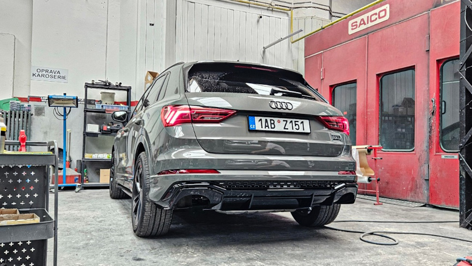 Задний бампер RSQ3 — Audi Q3 (2G), 2 л, 2019 года | кузовной ремонт ...