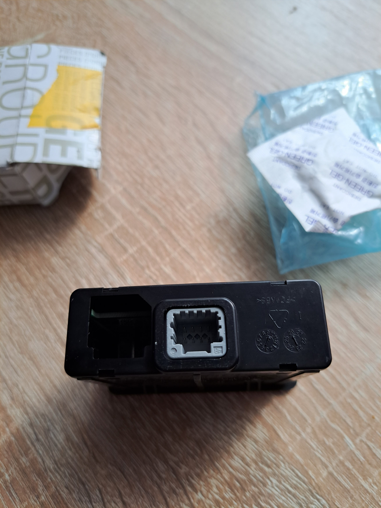 USB для задних пассажиров — Renault Talisman, 1,5 л, 2016 года | своими ...