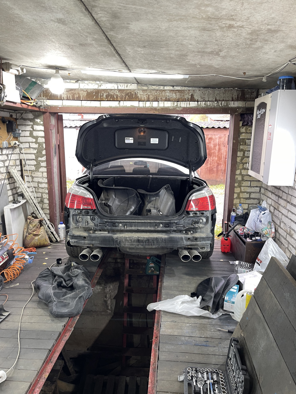 Оригинальный обвес м5 е60 правильная установка! — BMW 5 series (E60), 3 ...