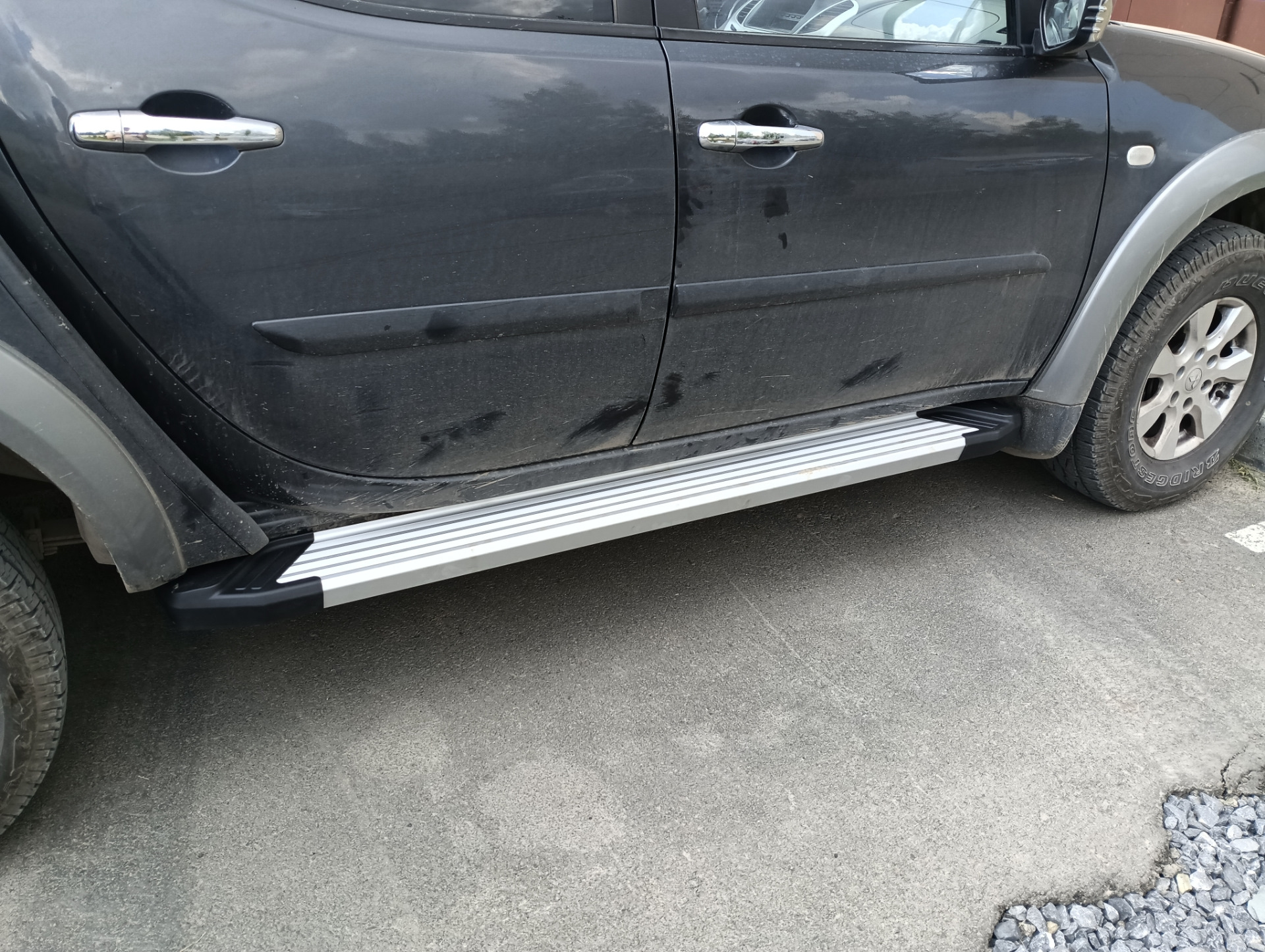 Подножки Rival. — Mitsubishi L200 (4G), 2,5 л, 2013 года | расходники ...