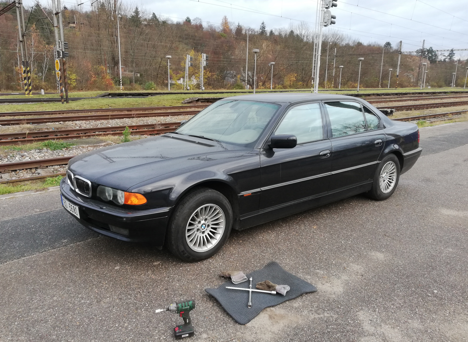 переобулся на зиму — BMW 7 series (E38), 5,4 л, 1998 года | шины | DRIVE2