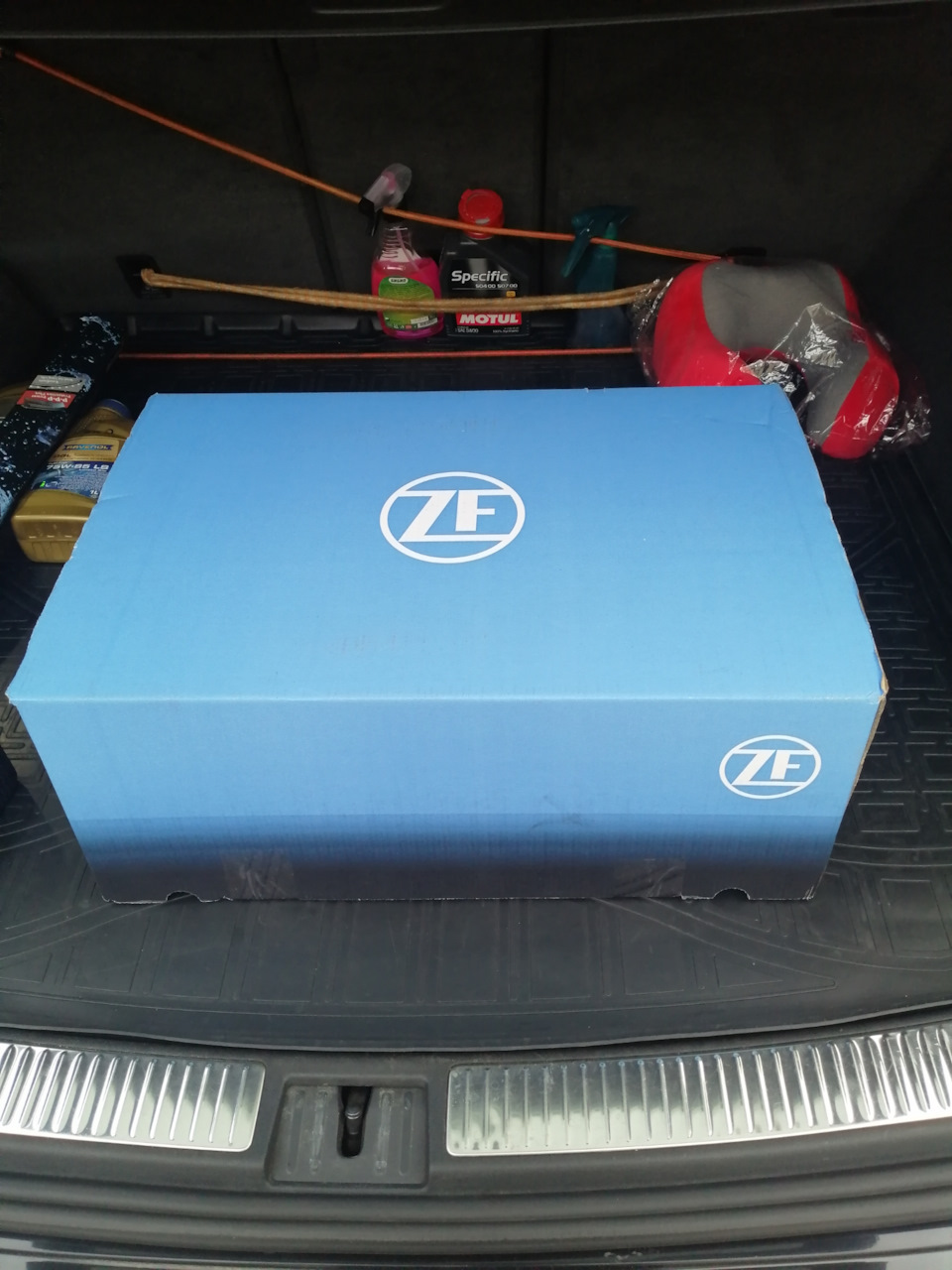 Пробег 203 тыс км. Замена масла в трансмиссии. — Volkswagen Touareg (3G ...