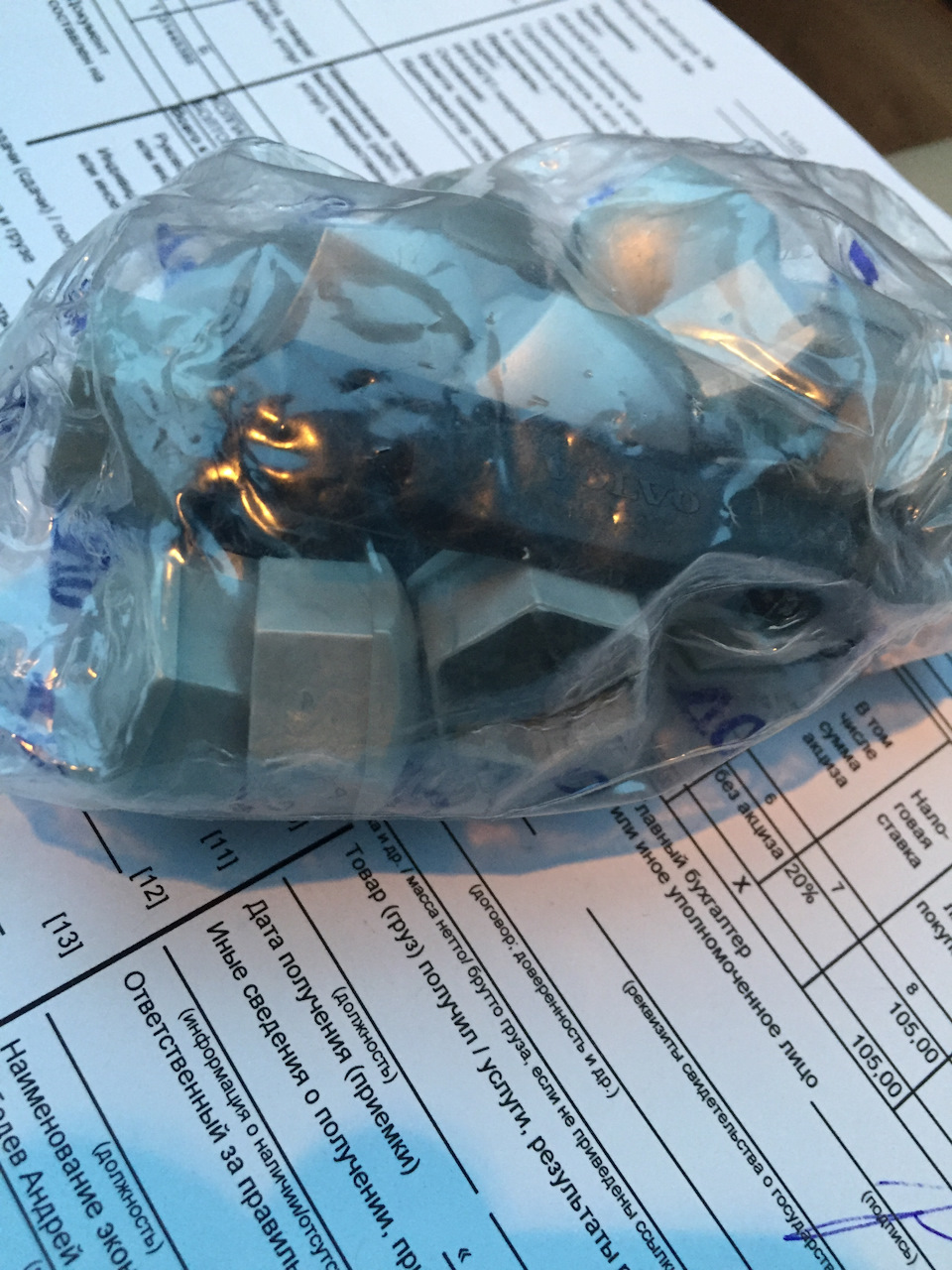 31471687 VOLVO, колпачки колёсных болтов Silver — Volvo XC70 III, 2,4 л ...