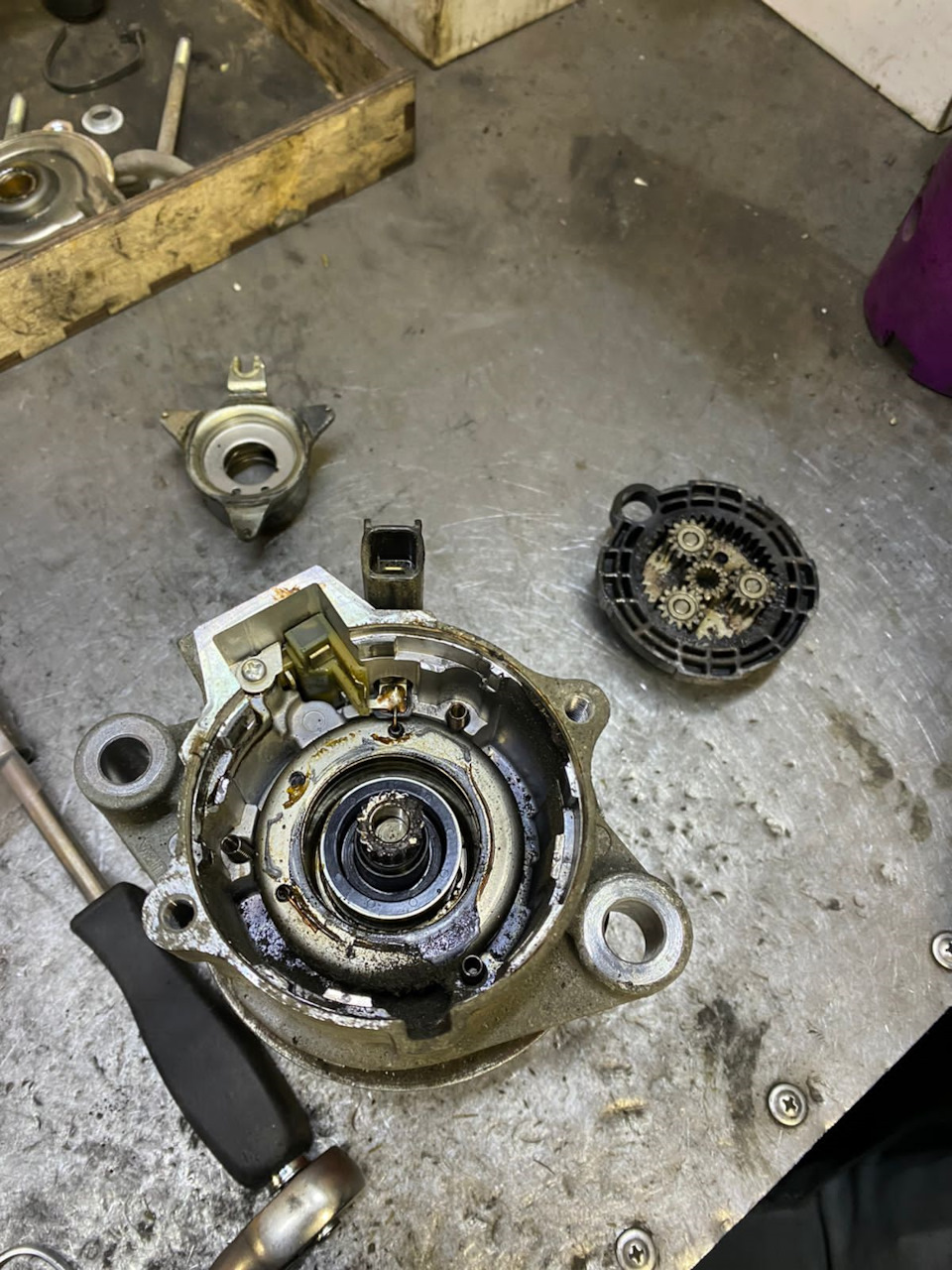 Профилактика стартера и генератора — Honda Accord (8G), 2,4 л, 2010 ...