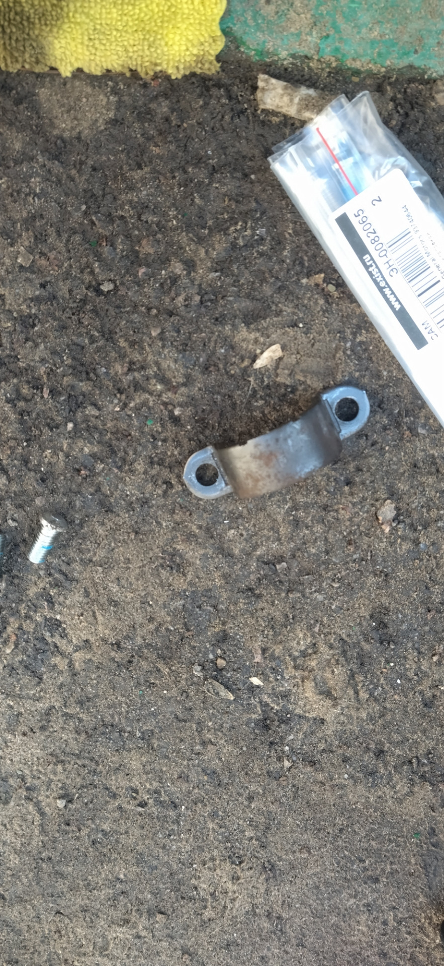 93740644 Болт м10 GM | Запчасти на DRIVE2