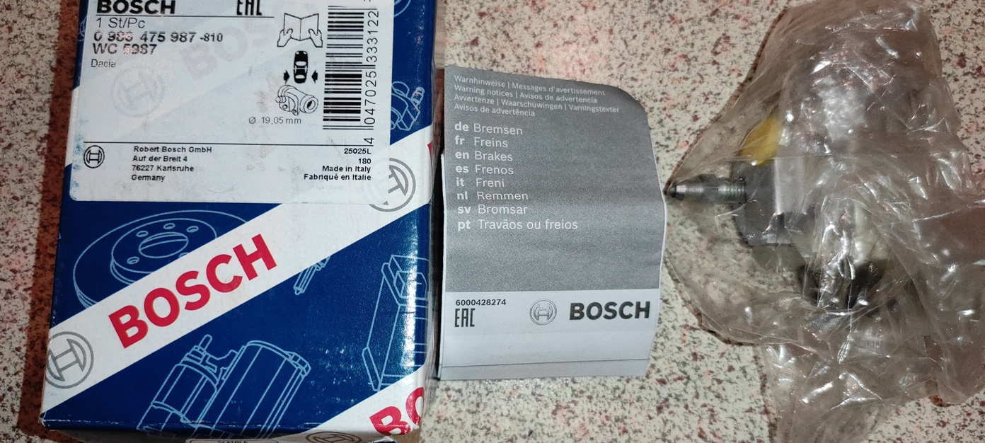 Задний левый тормозной цилиндр на Дастер 4х4 BOSCH 0986475987 ...