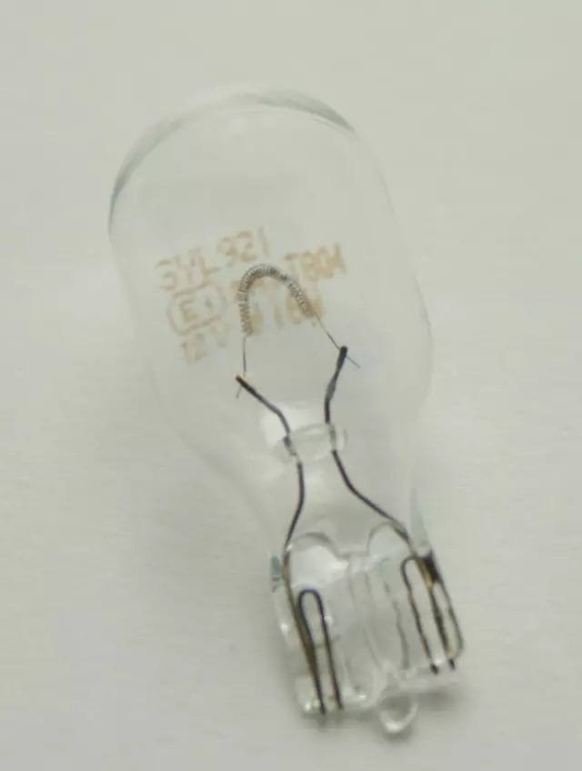 9098111059 Лампа накаливания (W16W (T15) 12V 16W W2,1x9,5d) TOYOTA ...