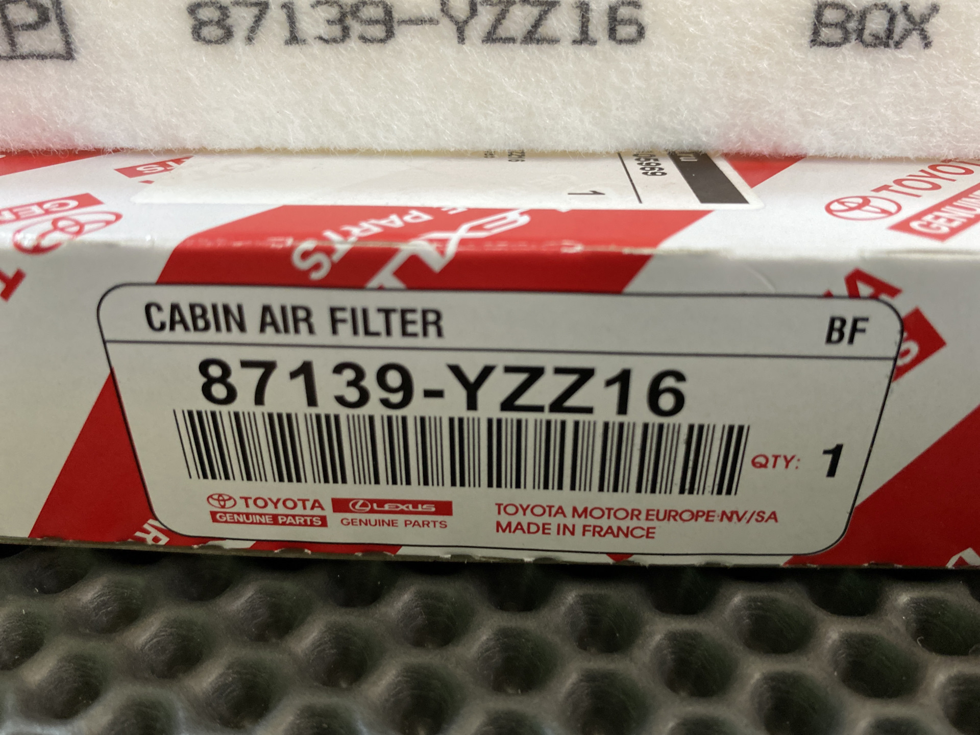 Салонный фильтр — Toyota Prius Alpha, 1,8 л, 2011 года | запчасти | DRIVE2