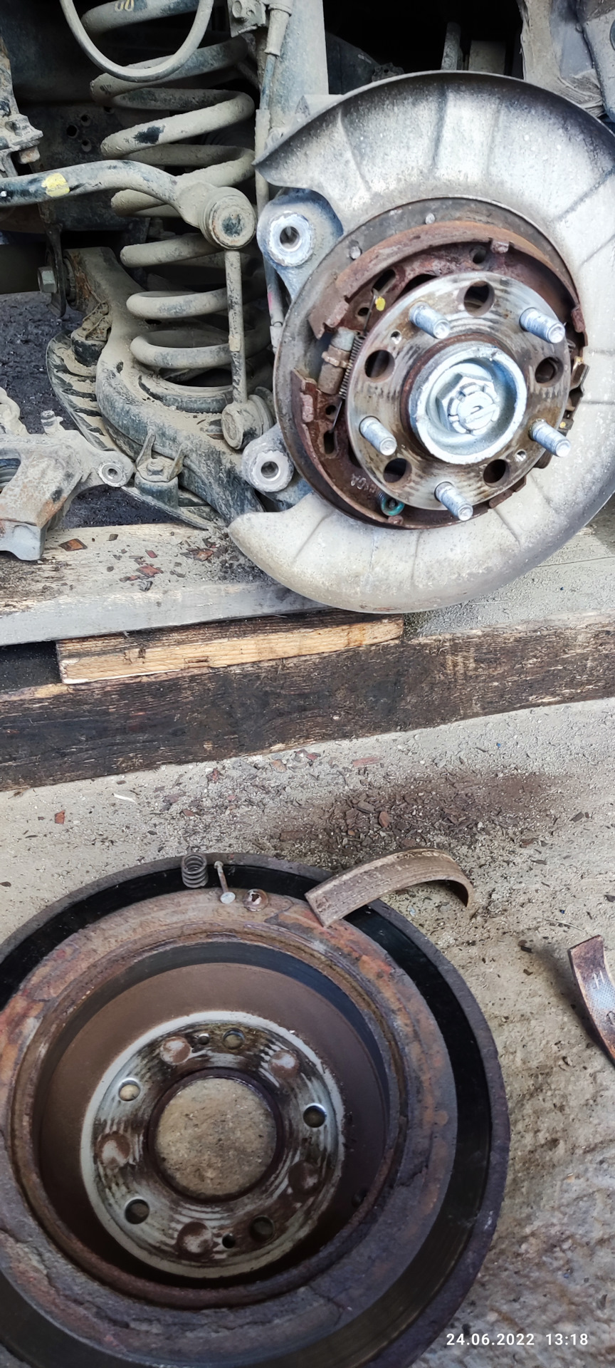 Замена задних тормозных дисков Hyundai Genesis своими руками — Hyundai ...