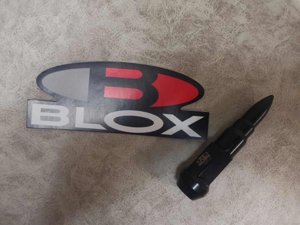 Гайки-Пули BLOX — Toyota Isis, 2 л, 2009 года | стайлинг | DRIVE2