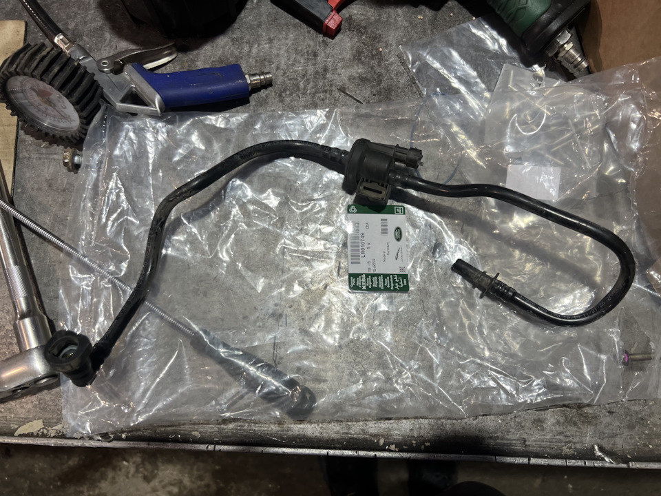 Замена клапана EVAP — Land Rover Range Rover (3G), 5 л, 2012 года ...