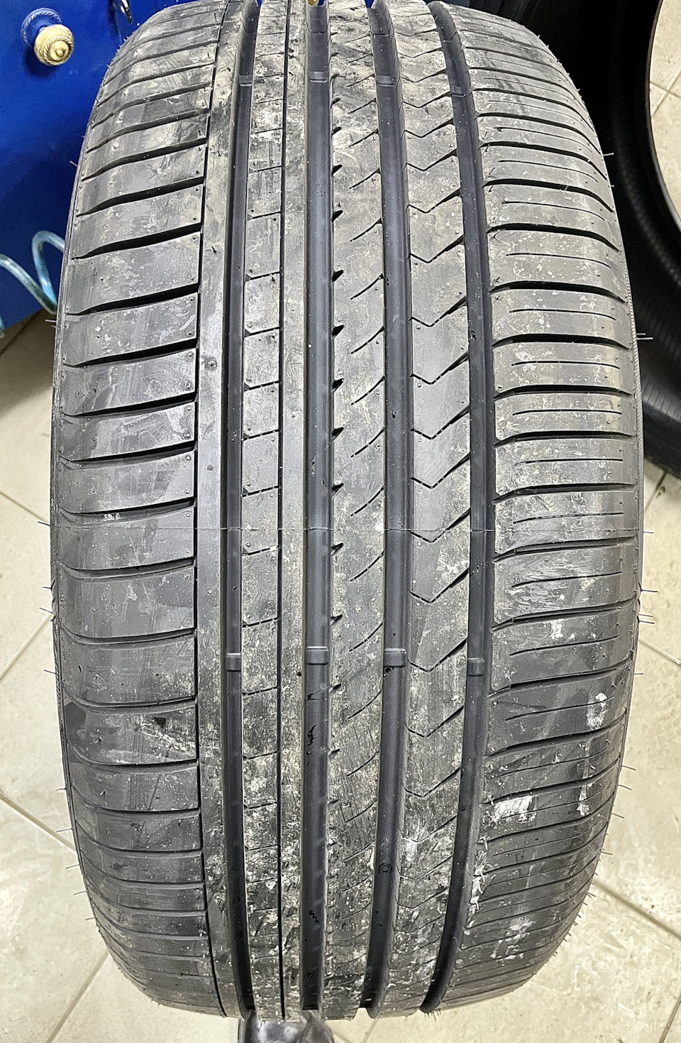 Установка летних шин Winrun 275/40 R22 — Land Rover Range Rover Sport ...