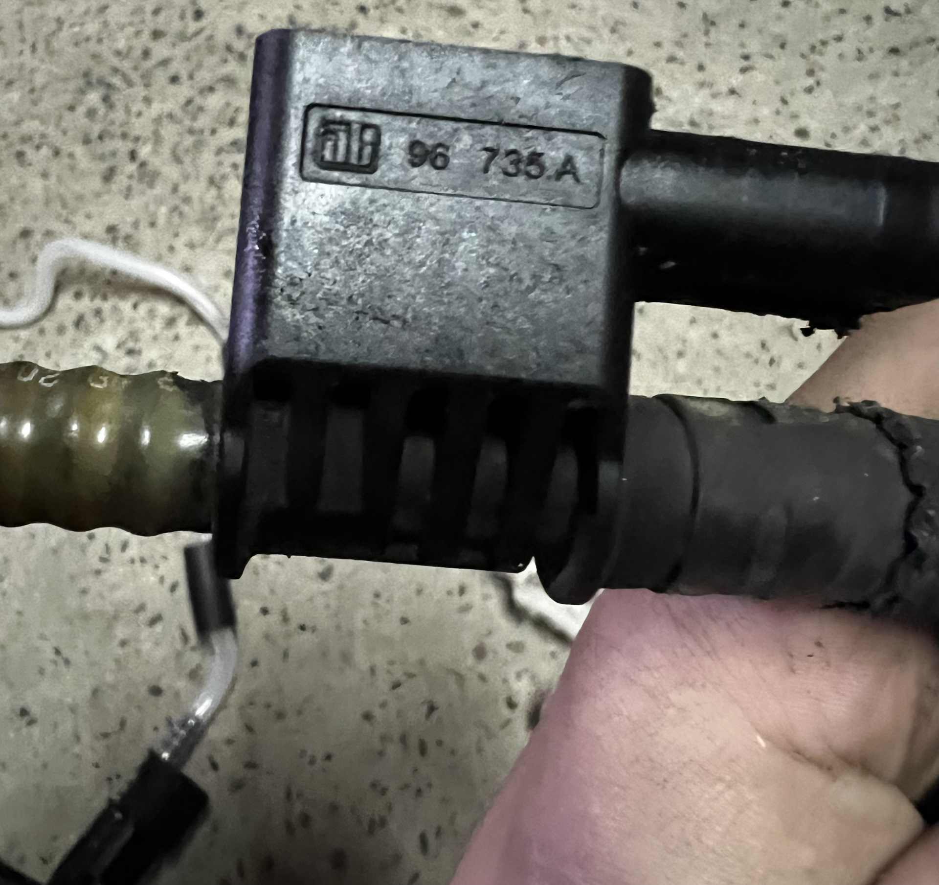 Замена «Подводящего топливопровода» — BMW X5 (E70), 3 л, 2010 года ...