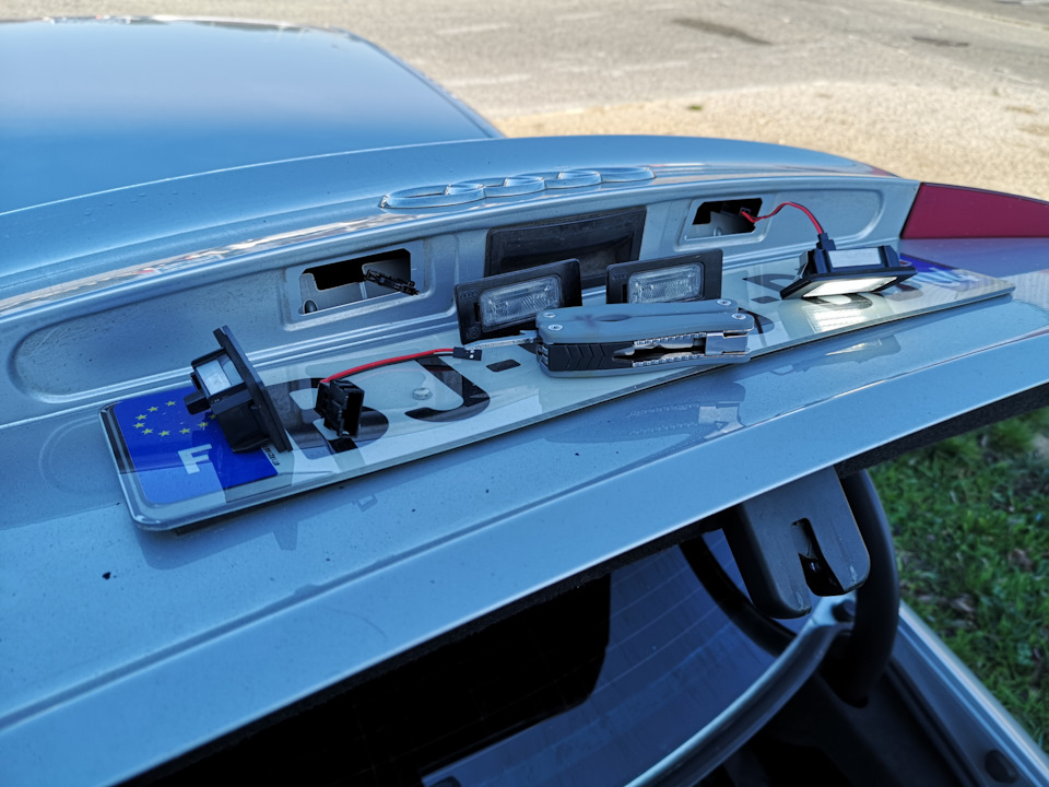 Замена подсветки номера на Led A4 b8 — Audi A4 (B8), 2 л, 2012 года ...