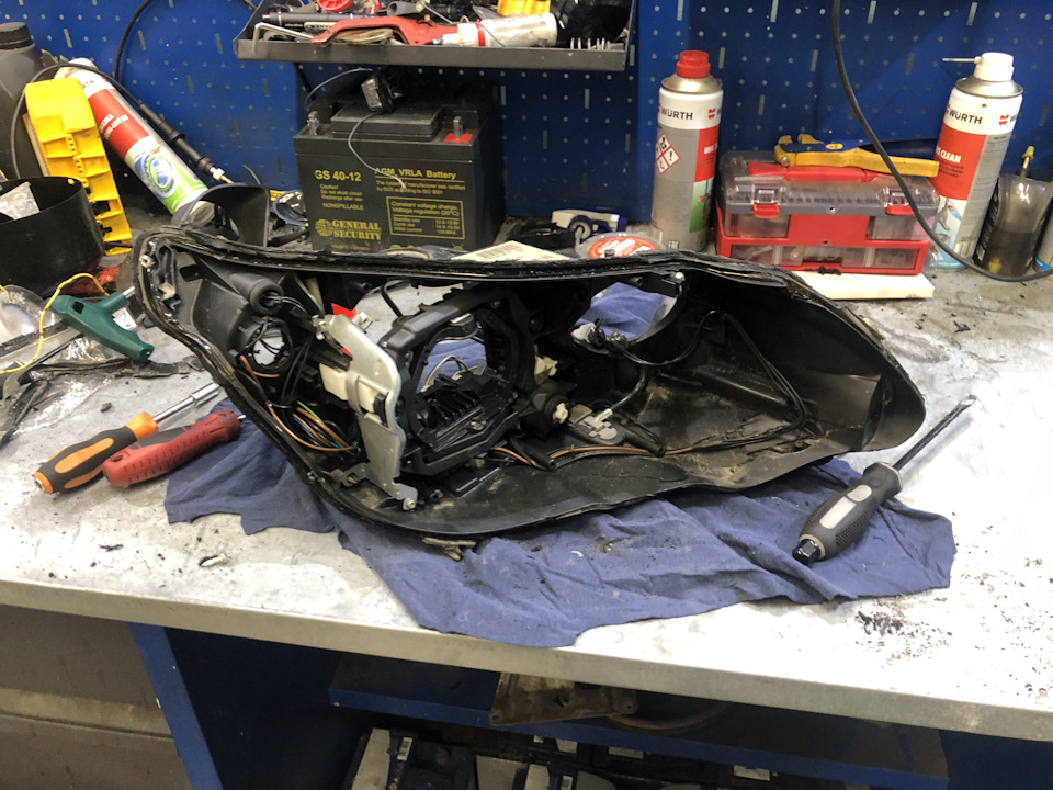 Итоги реставрации фар — BMW 5 series (E60), 2,8 л, 2007 года | своими ...