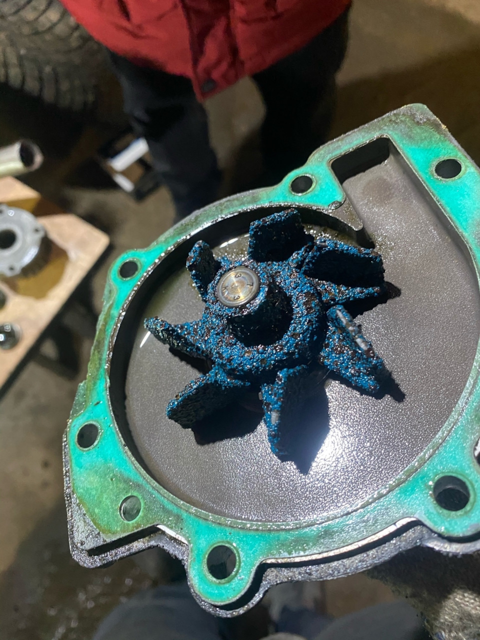 Замена ремня грм, роликов, сальников распредвалов — Volvo S80 (2G), 2,5 ...