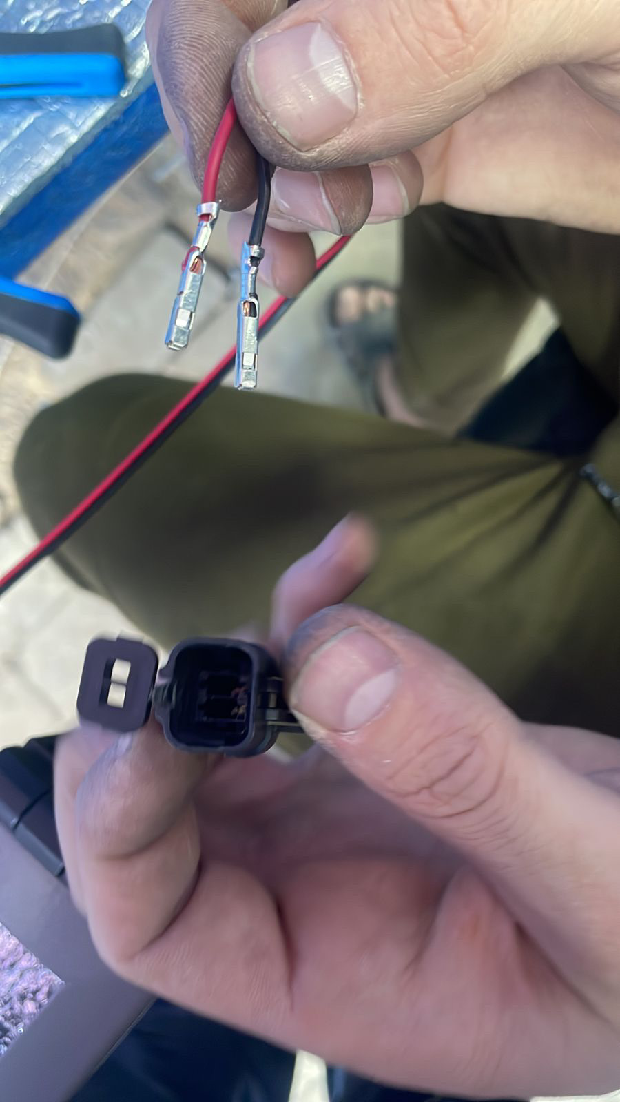 Кердык крышке топливного фильтра — Ford Focus Hatchback III, 2 л, 2012 ...