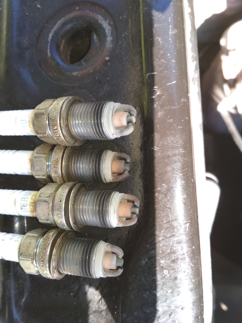 Замена шаровой, наконечника, фильтра насоса, топливного, кулисы, свечи ...