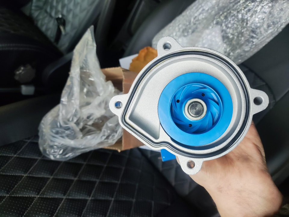 Замена помпы и роликов — Volkswagen Polo Sedan, 1,6 л, 2012 года ...