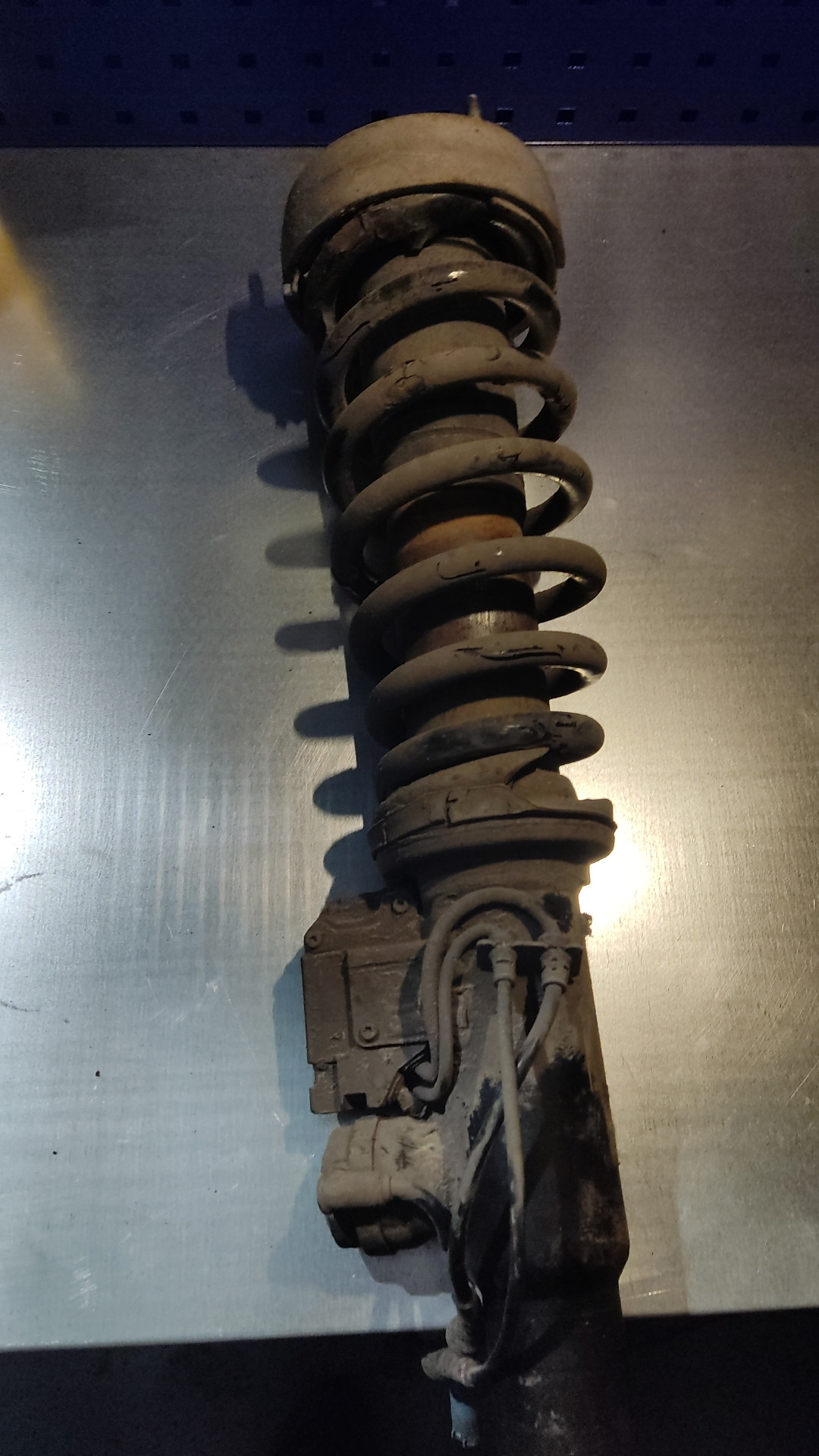 Замена передних пружин EDC. — BMW X5 (E70), 3 л, 2007 года | поломка ...