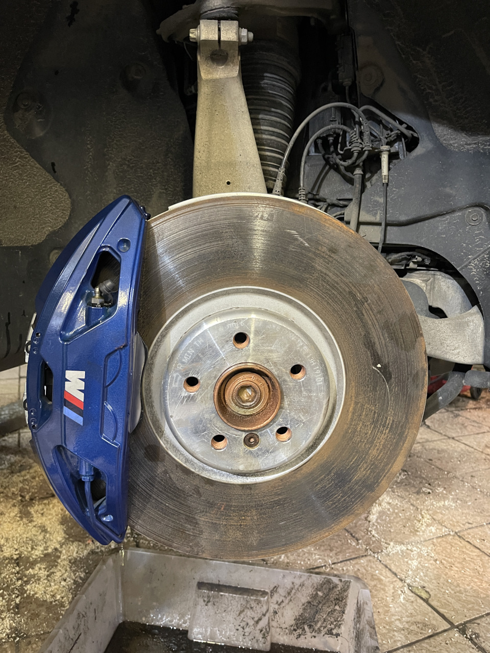 Тормоза — BMW 6 series GT, 3 л, 2021 года | тюнинг | DRIVE2