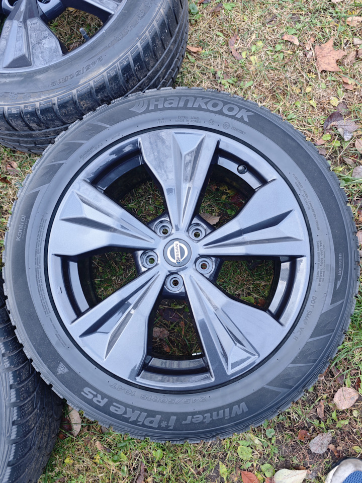 Литые диски Nissan 7,5Jx18 ET50 5x114,3 на Nissan Murano II, Nissan ...
