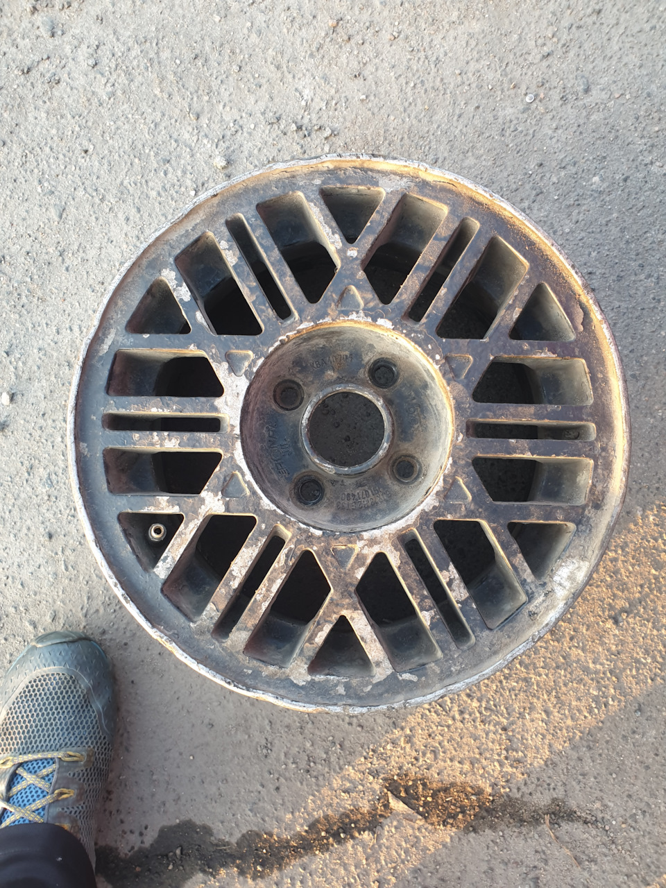 Ronal votex 6j r13 — Volkswagen Golf Mk1, 1,6 л, 1982 года | колёсные ...