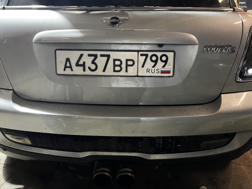 Камера заднего хода с омывателем — MINI Cooper S Mk II, 1,6 л, 2009 ...