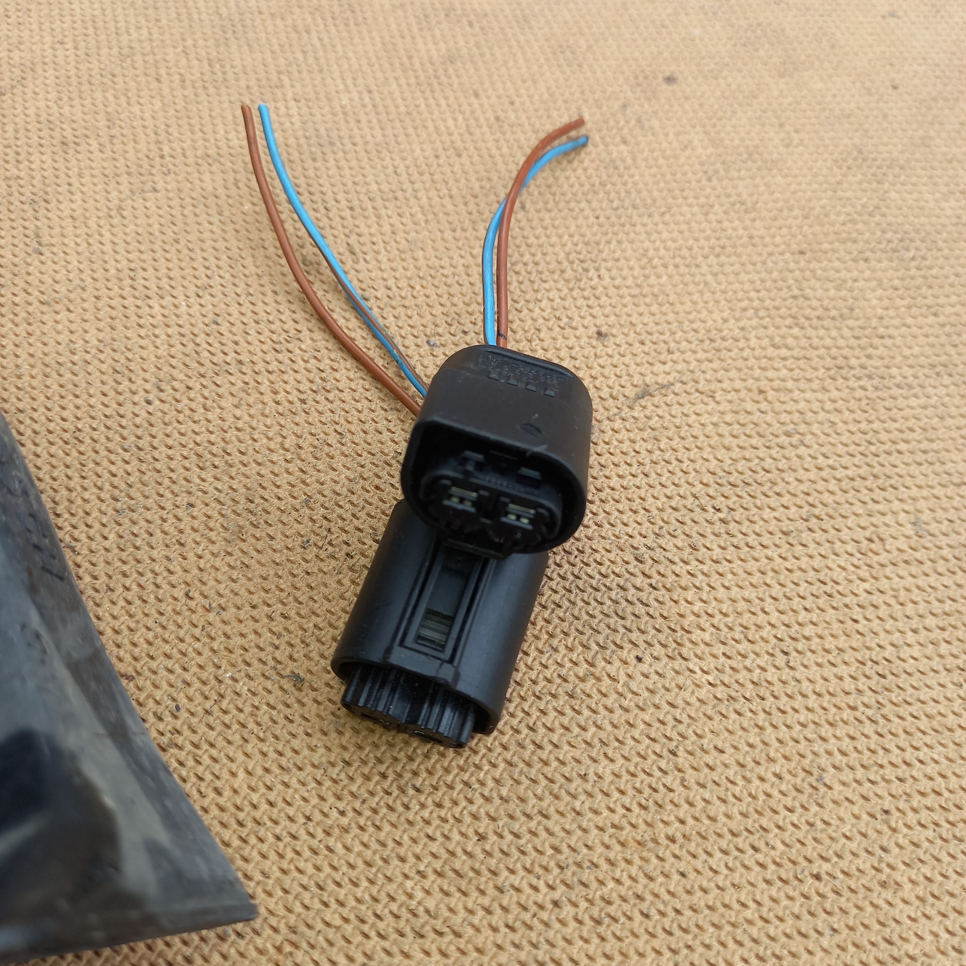 самостоятельный ремонт. замена фанфар — BMW X3 (E83), 2,5 л, 2004 года ...