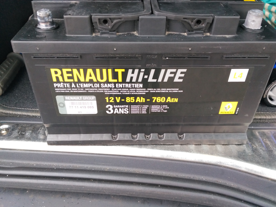 Аккумулятор + ковры — Renault Espace (4G), 2,2 л, 2003 года ...