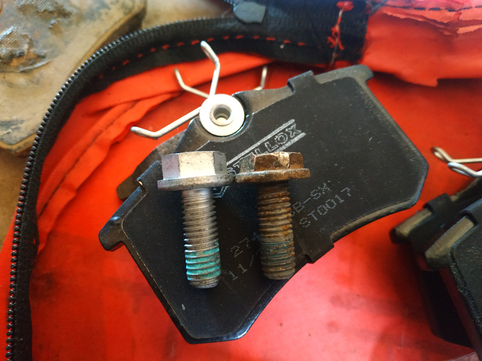 WHT003252 Болт VAG | Запчасти на DRIVE2