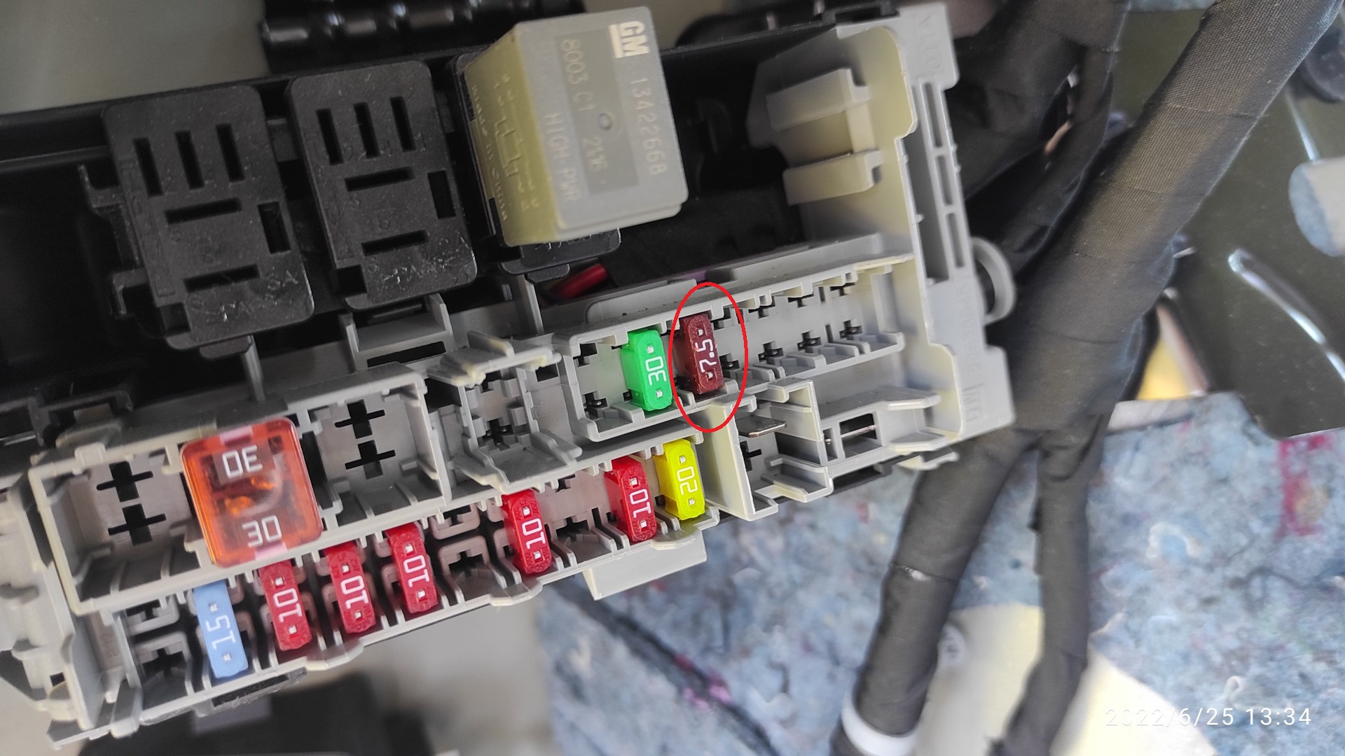 Парктроник, хендсфри багажника, обзор 360° и слепые зоны. Част 1. — GMC ...